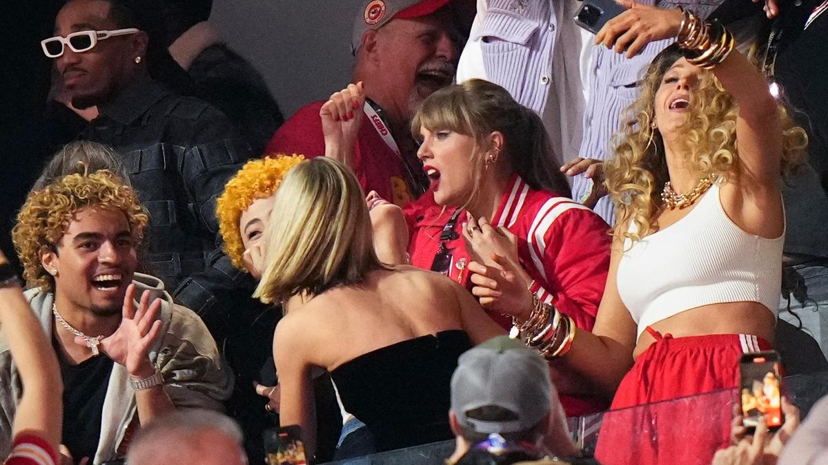 The Taylor Swift effect in star-studded Super Bowl ads line-up | The ...