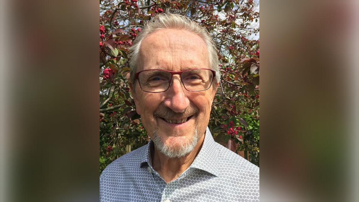 Singapore Airlines fatality: Geoffrey Kitchen identified as dead ...