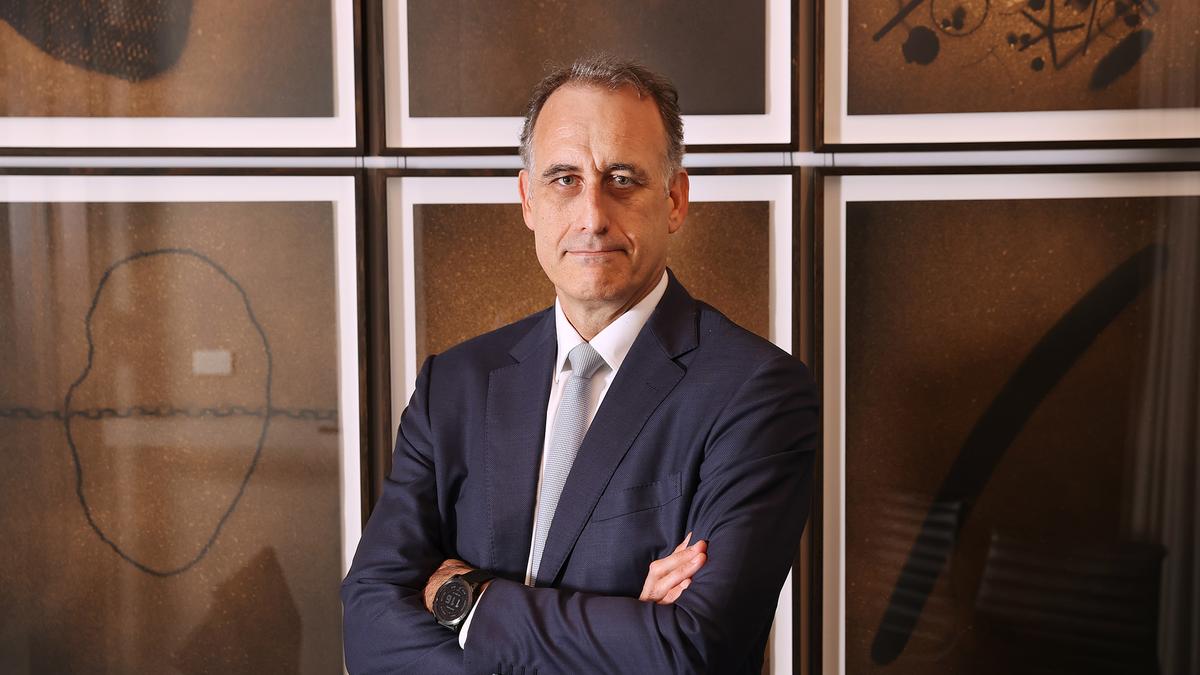 Wesfarmers boss Rob Scott pockets $6 million in share sell-down | The ...