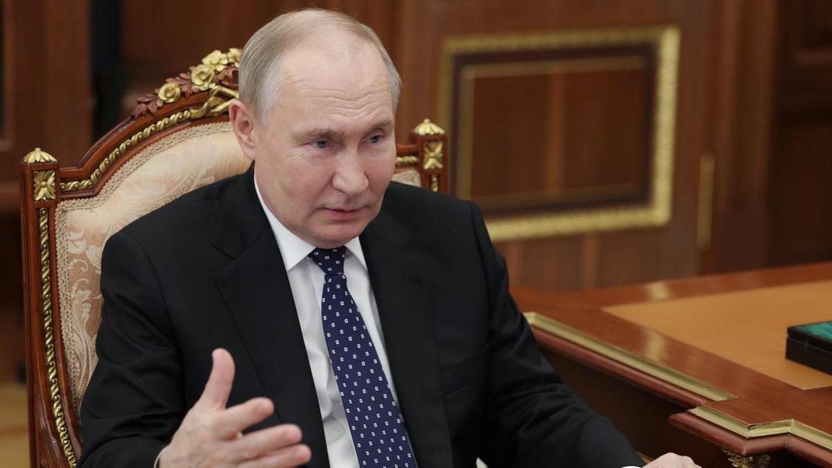 Russian President Vladimir Putin continues defence ministry purge ...