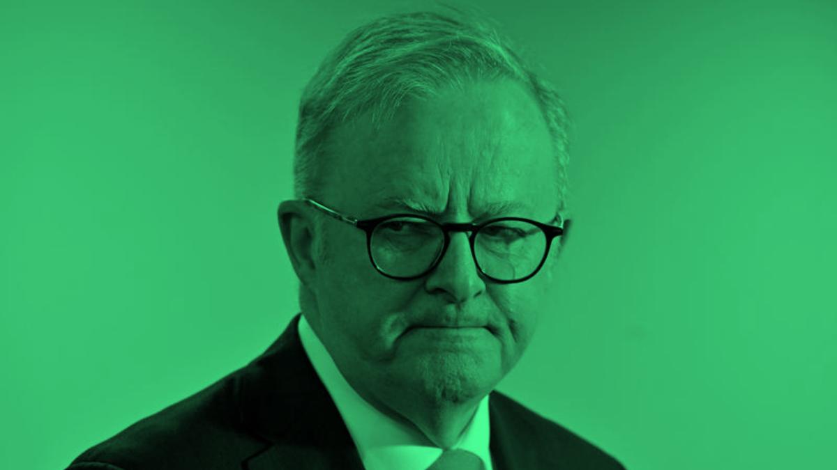 Liberal Party strategist Tony Barry warns public support for renewable ...