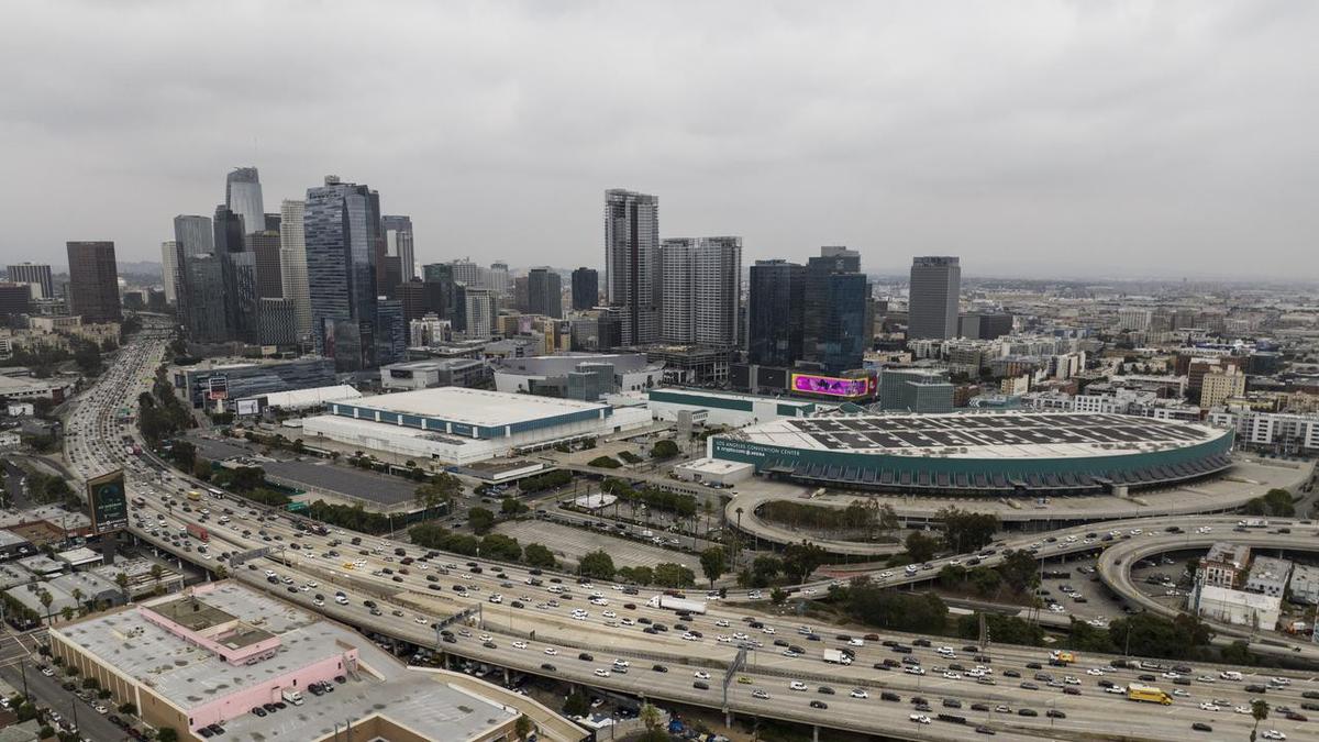Los Angeles rattled by magnitude 4.6 earthquake as California cops ...
