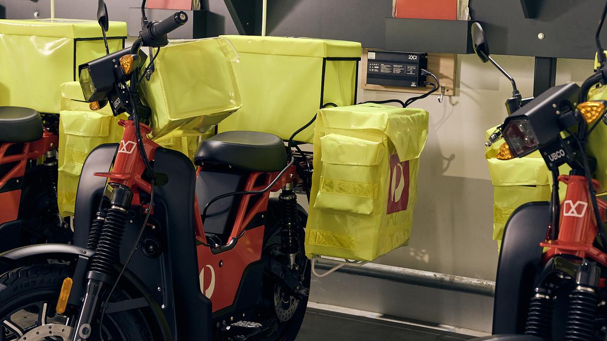 'Two-speed' AusPost delivers year loss as letters drop | The Nightly