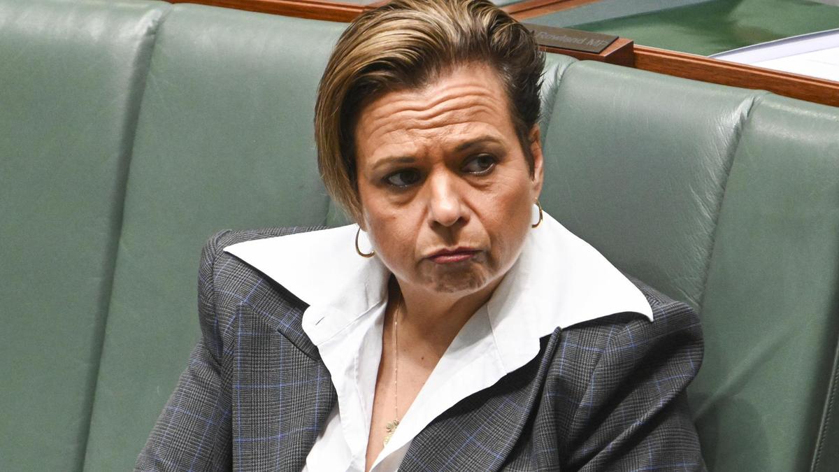 Trial to block teenagers from downloading inappropriate apps starts ...