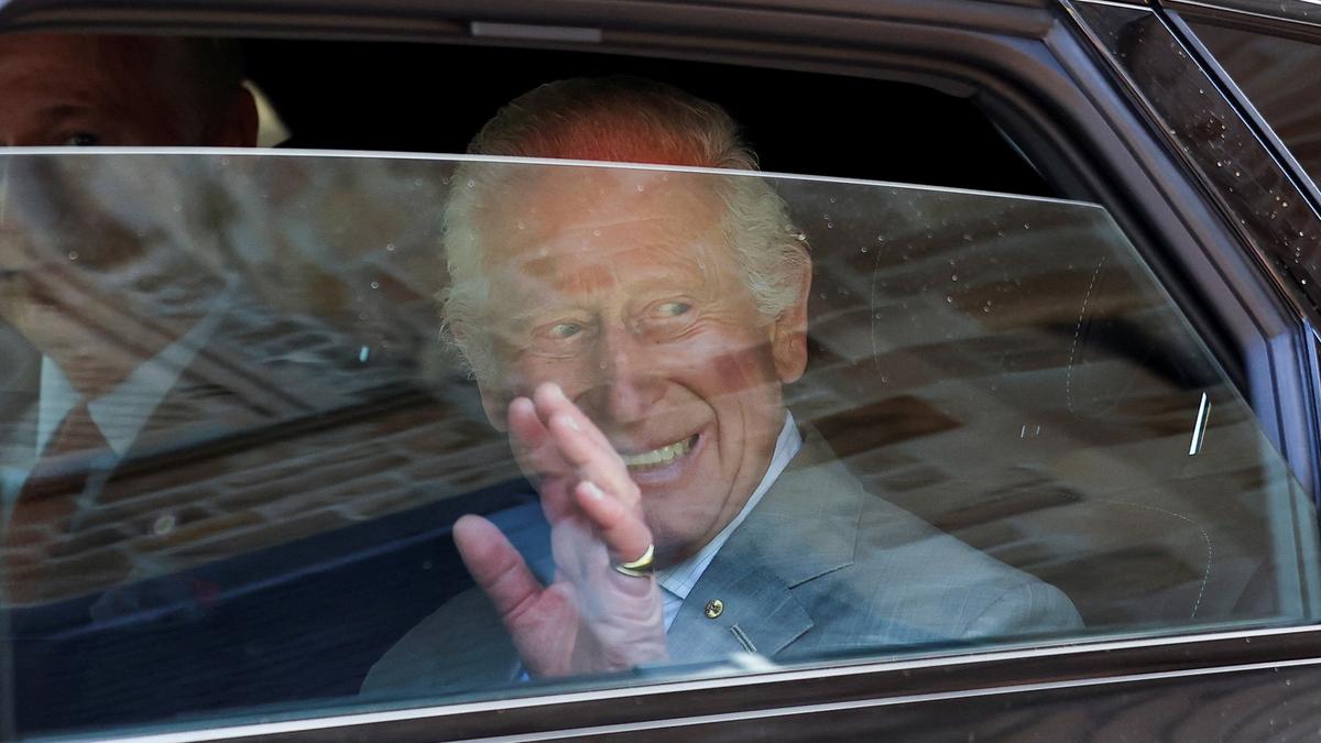 King Charles, Queen Camilla Australia: Royals thrill locals, attend St ...