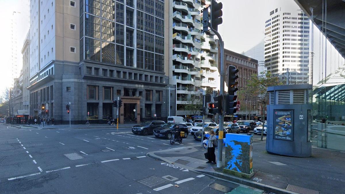 Sydney CBD sinkhole: Castlereagh St collapses as emergency services ...
