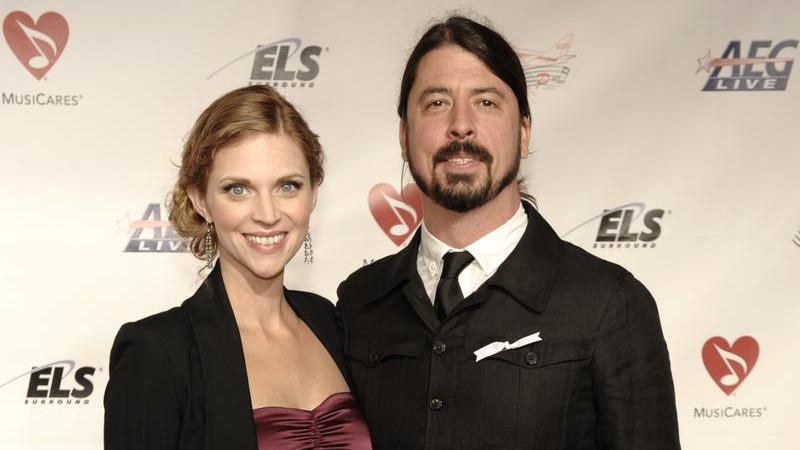 Dave Grohl divorce lawyers pack up as rocker hopes to ‘work things out ...