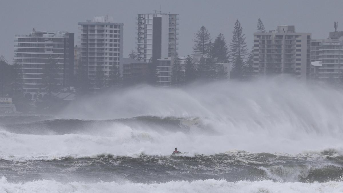 Tropical Cyclone Alfred: Landfall area amended to Redcliffe as SES ...