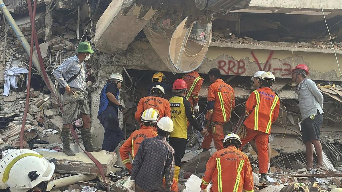 Hopes fade of finding more quake survivors with death toll tipped to ...