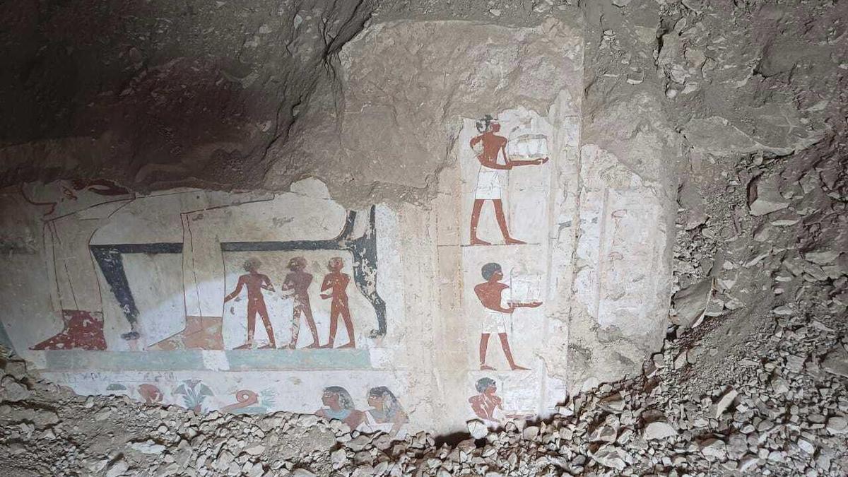 Three new tombs discovered in Luxor by Egyptian archaeologists: Sites ...