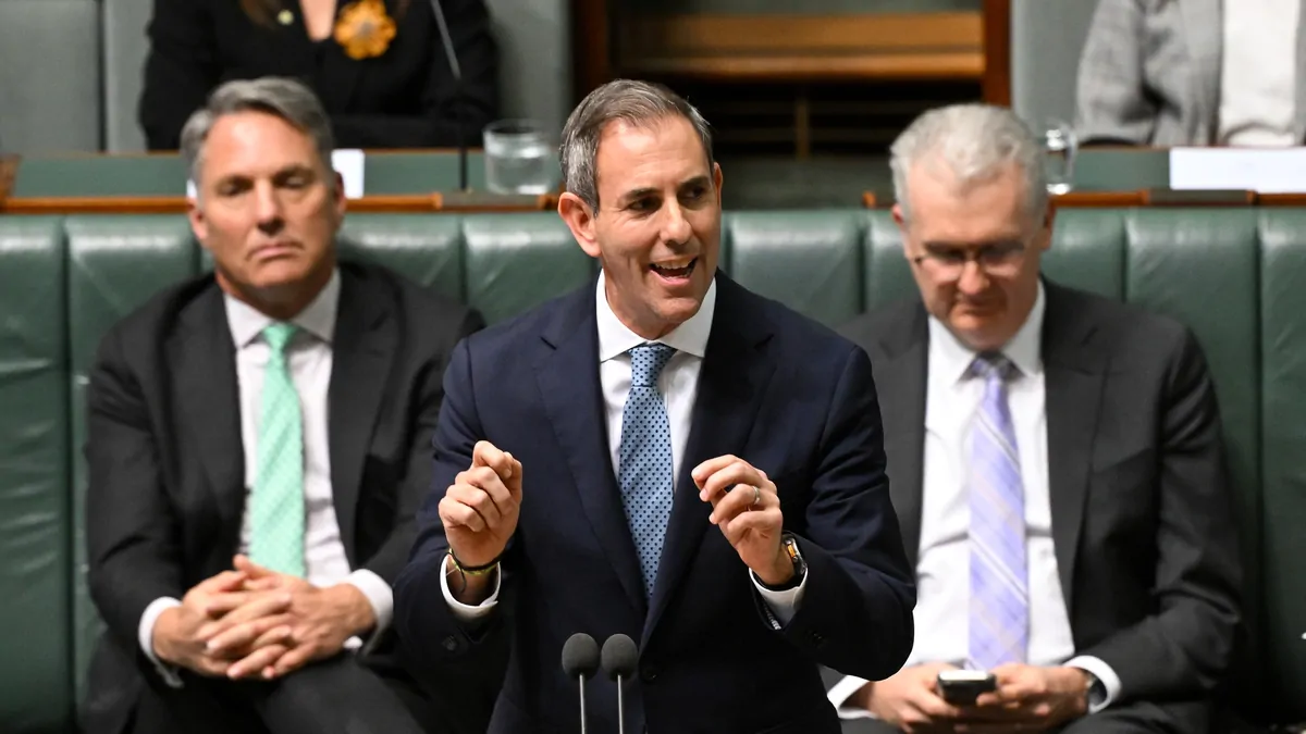 Australian news and politics live: Coalition attacks Labor on housing ...